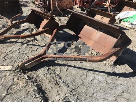 GES Online Auctions - Scraper Hoes Package x 9 units